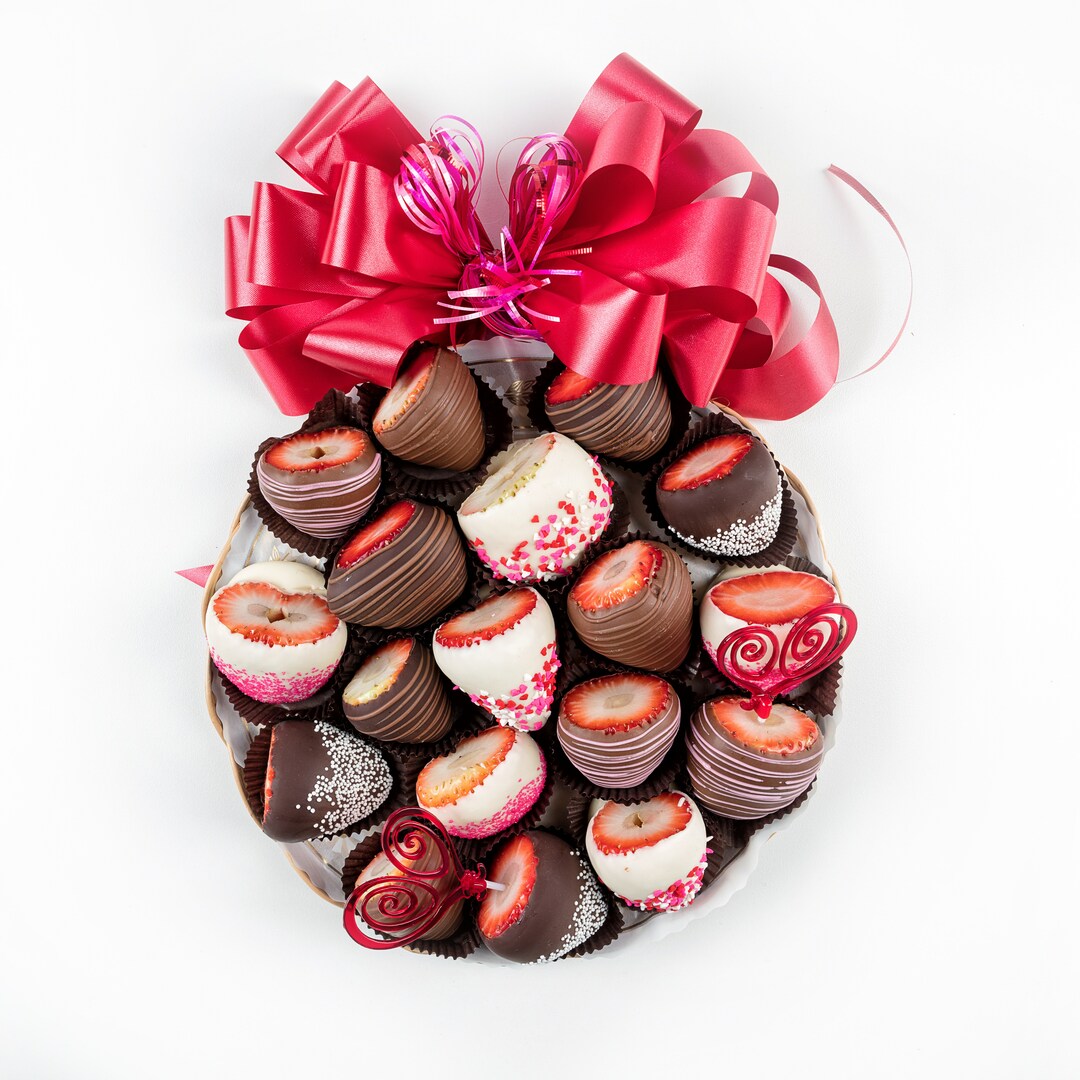 Strawberry chocolate delivery store